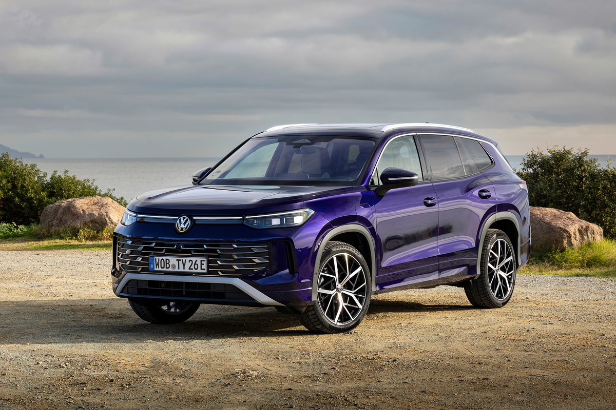 Volkswagen Tayron review: Popular SUV goes hybrid, but loses seats ...