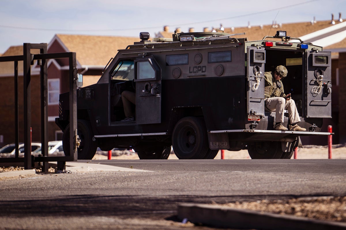 Video and 911 calls played by police detail chaos from deadly shooting ...