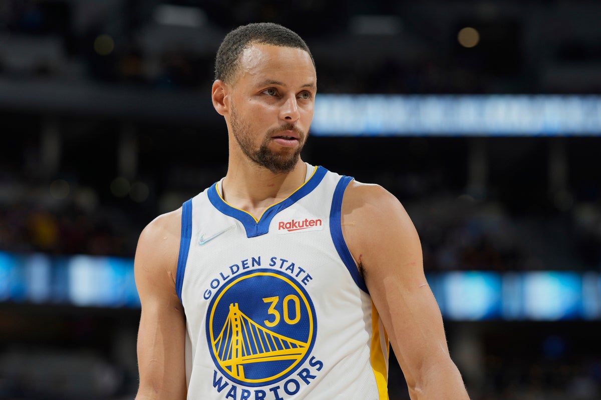Steph Curry scores a 3-book deal, starting with a "personal reflection ...