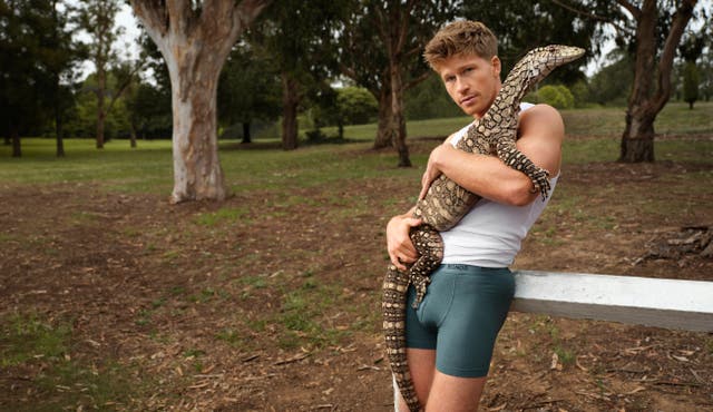 Robert Irwin sends fans into meltdown with stripped down underwear ...