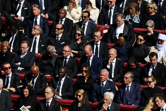 Pope Francis’s Funeral in pictures: 400,000 people pay their respects ...