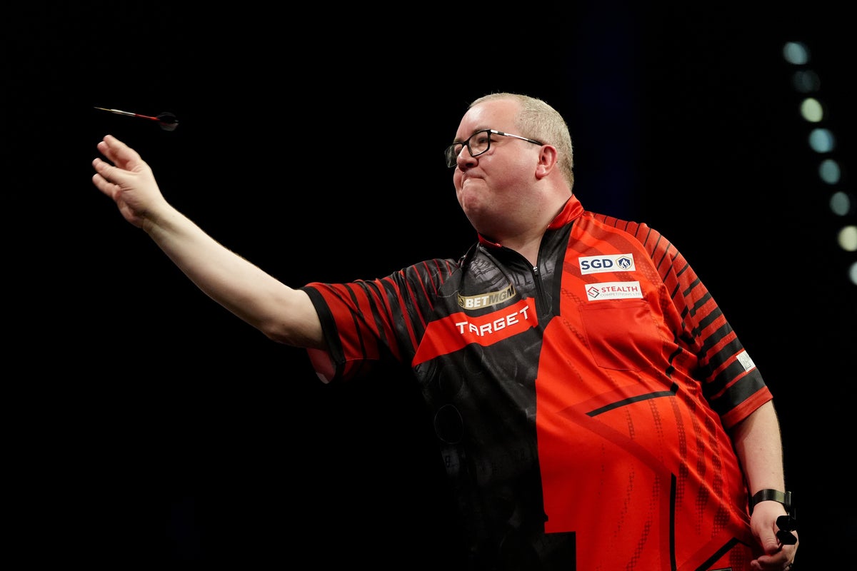Stephen Bunting : Darts star speaks out after son, 13, abused by social ...
