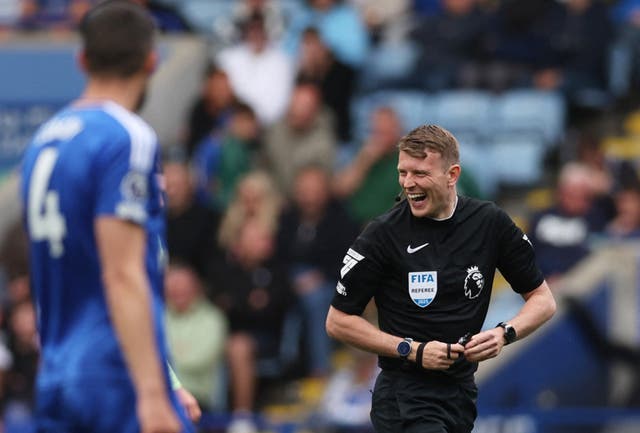 Jamie Vardy blows referee’s whistle to stop Leicester-Southampton game ...