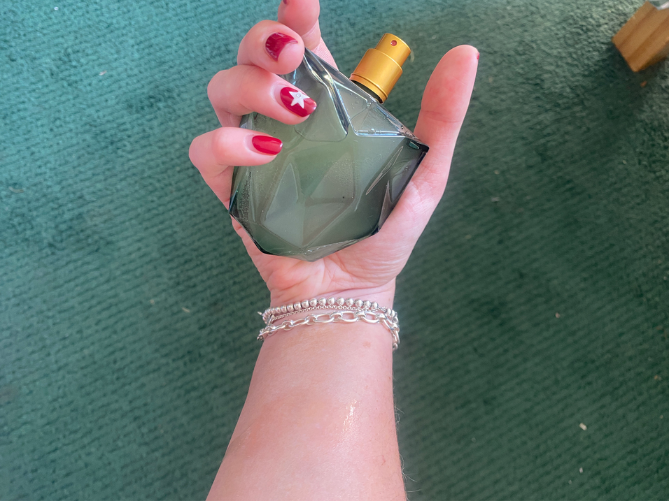 Bella Hadid’s perfume launches in the UK: Here’s my honest review | The ...