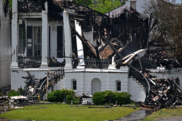 Nottoway Plantation: A fire destroyed a Louisiana house linked to slavery – igniting a heated ...