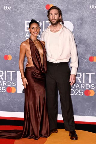 Calvin Harris and Vick Hope expecting first baby as Radio 1 star ...