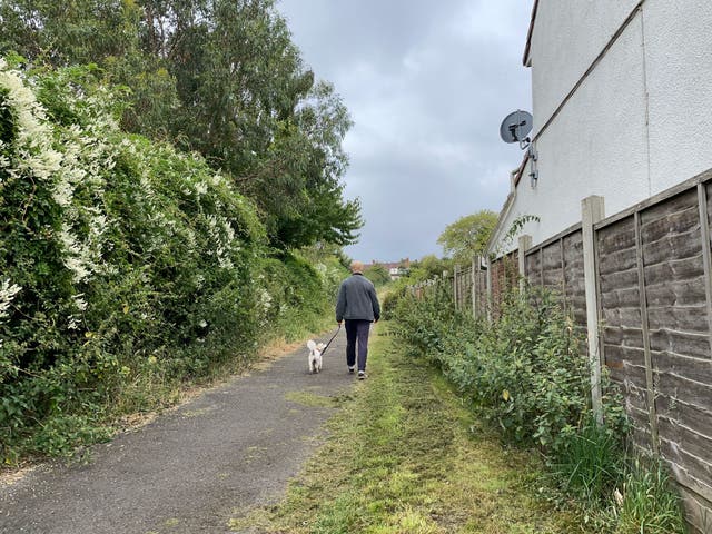 Cuckcold sotwe she took me to her discreet but very public