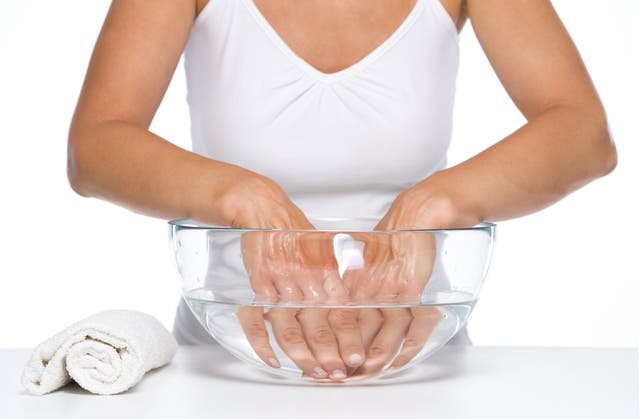 Experts reveal seven ways to manage arthritis flare-ups this summer ...