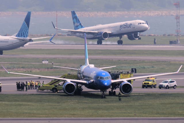 Passengers injured after JetBlue flight makes emergency landing in ...