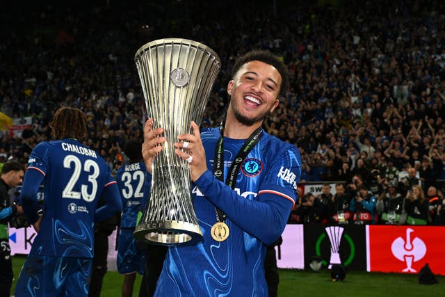 Five players tell Man United they want to leave Old Trafford as exodus ...