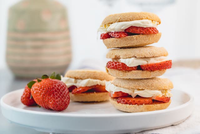 Easy strawberry recipes for Wimbledon and British summer desserts | The ...