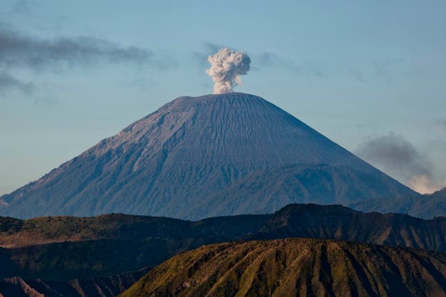 Brazilian tourist, 26, has been trapped 1,600ft down an active volcano ...