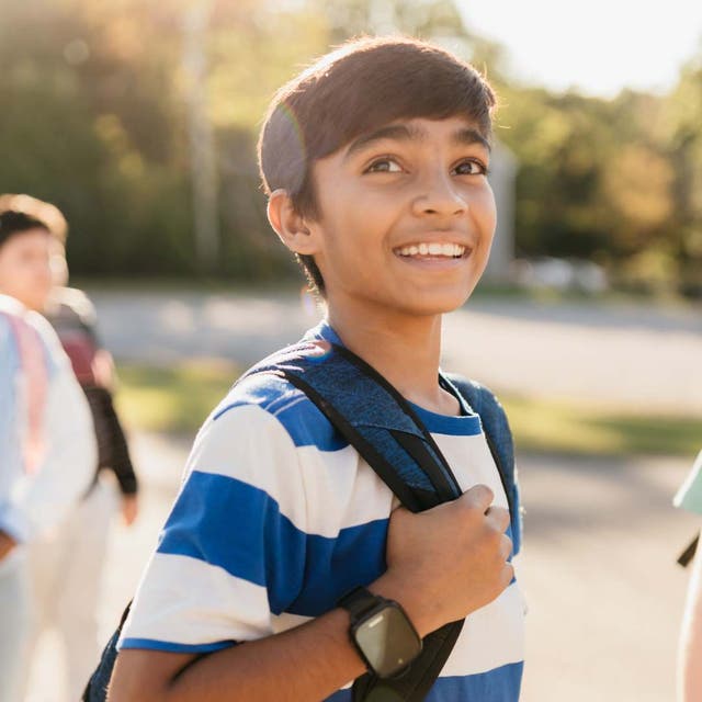 Looking for the best kids smartwatch? Cosmo’s JrTrack 5 delivers safety ...