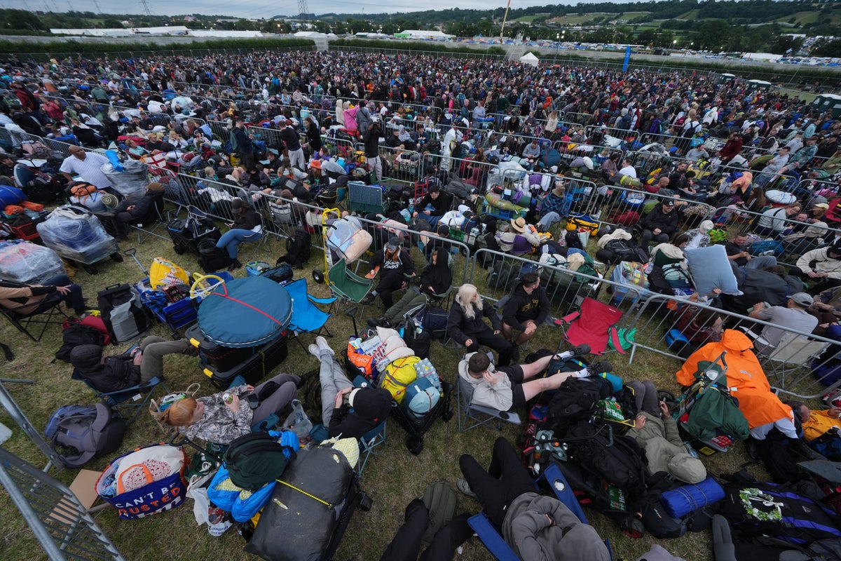 Thousands to descend on Glastonbury Festival as Worthy Farm opens its ...