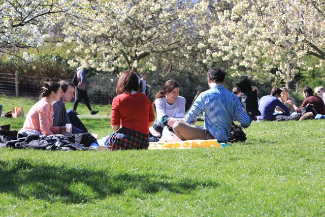 Six expert tips on how to avoid food poisoning this picnic season | The ...