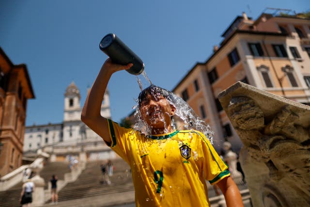 Climate change blamed as deaths during recent heatwaves tripled | The ...