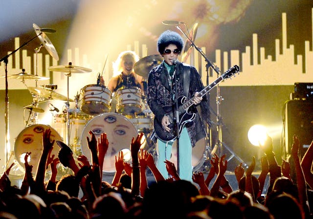 Scientists define six traits that make a person ‘cool’ – and they ...