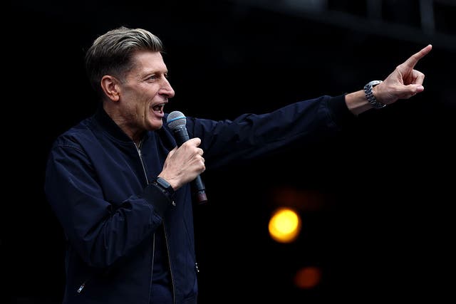 Zendaya nude fap so I filled out her easy booking