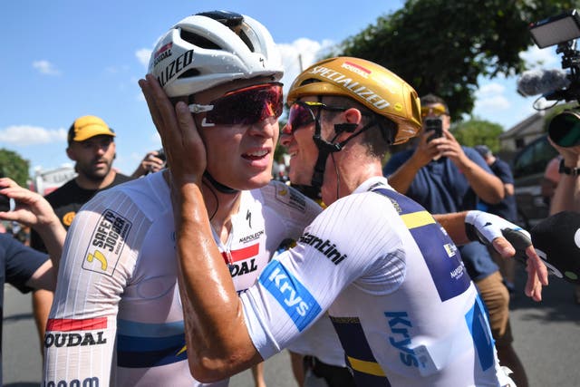 Video porno chalet little angel looking for a fresh pussy