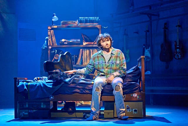 Sing Street review, Lyric Hammersmith: An exhaustingly brainless ...