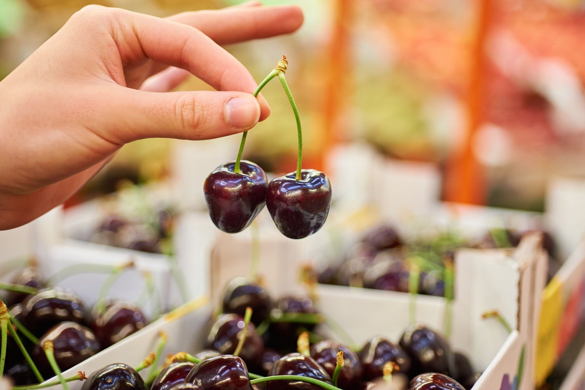 Tesco super-sizes packs of cherries as heatwaves boost crops | The ...