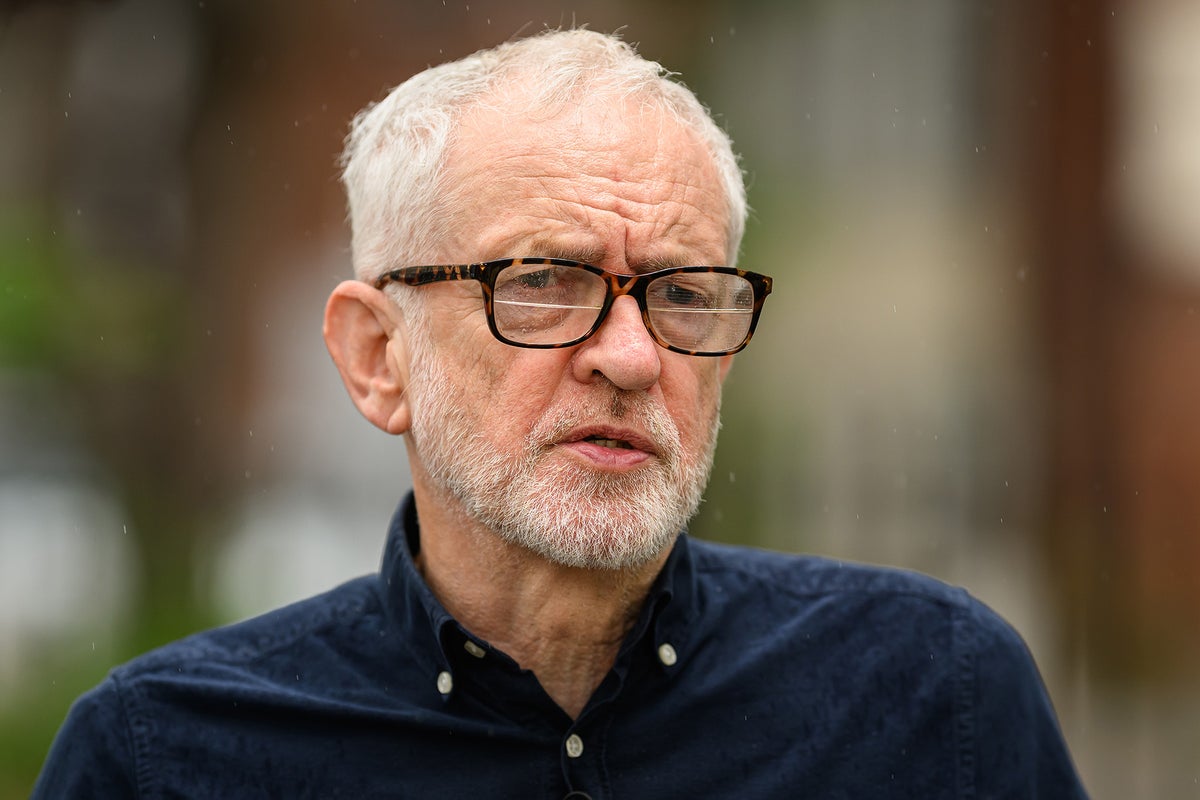 Jeremy Corbyn accused by Rachel Reeves of trying to destroy Labour ...