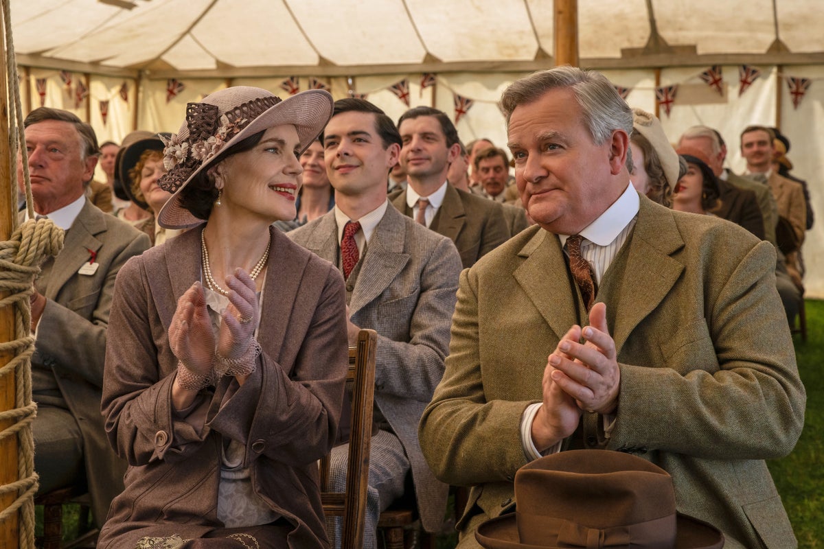 Downton Abbey star Elizabeth McGovern says role of Cora Crawley felt ...