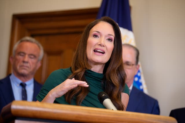 USDA spent thousands on giant Trump banners as it was cutting aid to ...