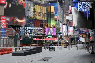Person of interest detained after bomb scare leads to Times Square ...