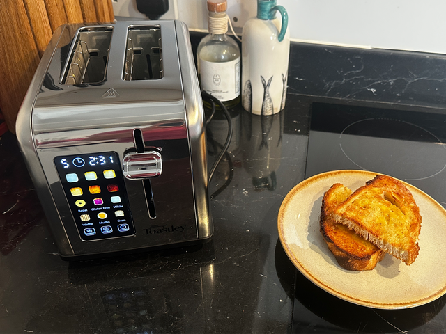 Best toasters 2025, tried and tested for the perfect slice - London Mail