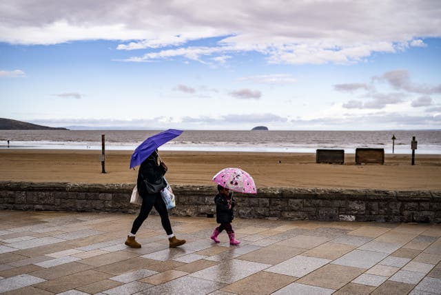Will Storm Amy hit UK? Met Office announces latest UK weather forecast ...