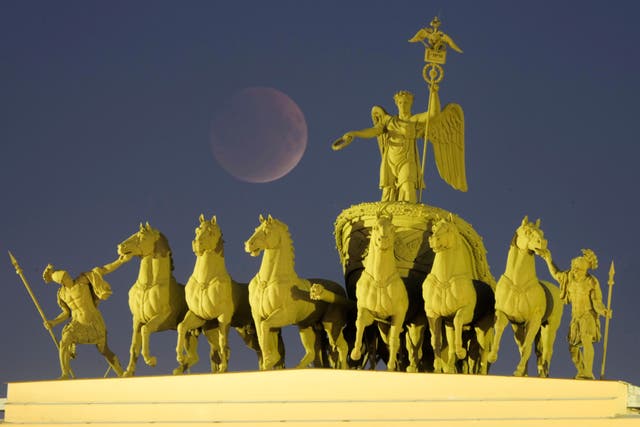 Pictured: Total ‘Blood Moon’ lunar eclipse in the UK | The Independent