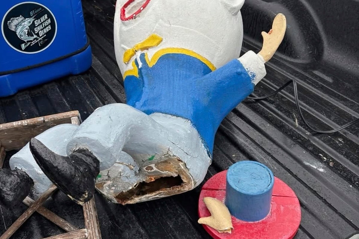 Humpty Dumpty caper at New Jersey mini-golf course sparks police ...