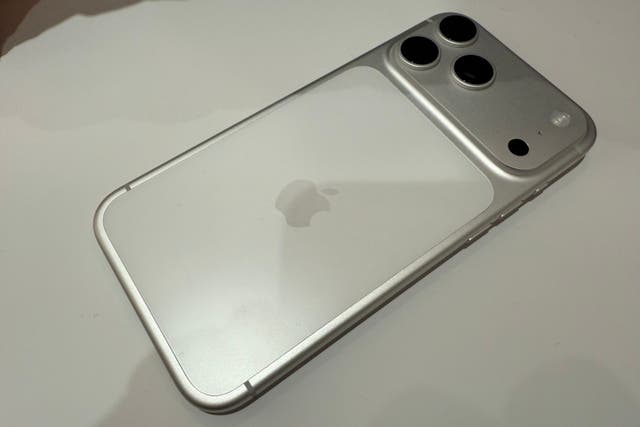 These are the best iPhone 17 deals in the UK | The Independent