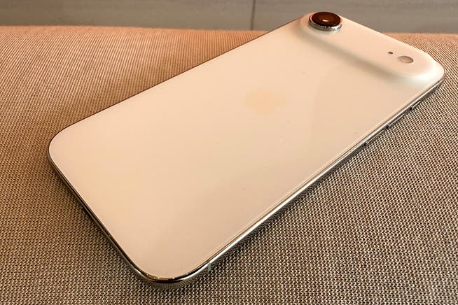 iPhone Air, reviewed by a tech critic: ‘The most beautiful phone yet ...