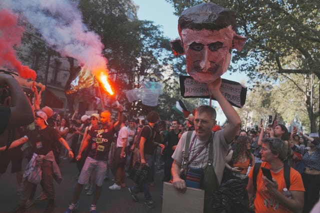 Why is France once again on the brink of collapse - and can Macron ...