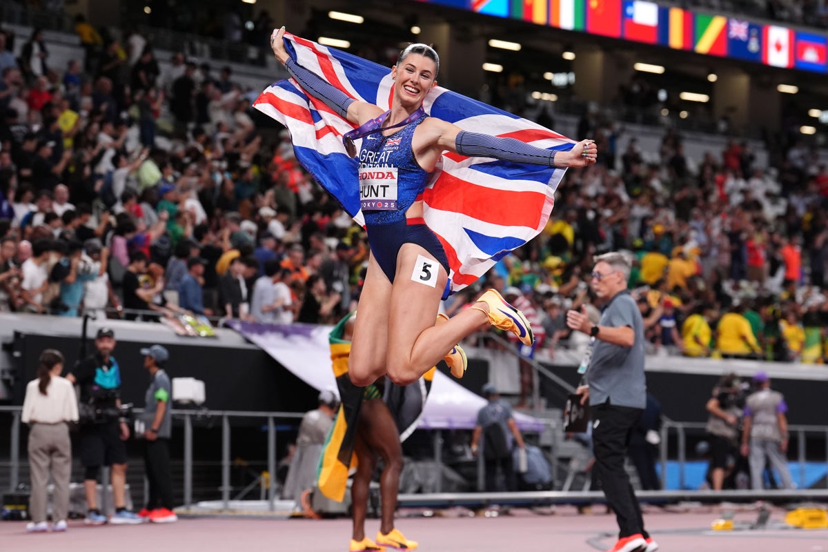 Amy Hunt wins 200m silver at World Championships in Tokyo | The Independent