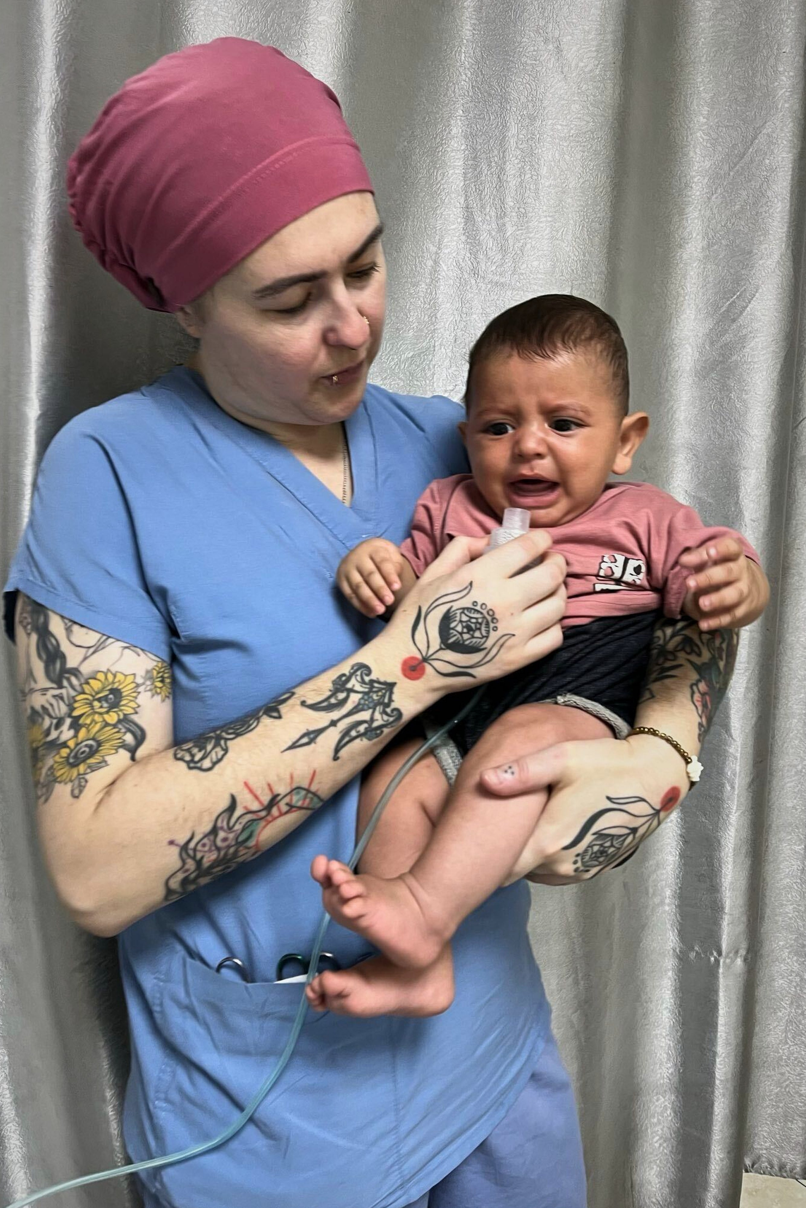 An American nurse in Gaza City films a hospital's collapse as Israeli ...