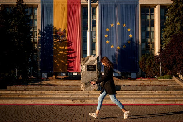 Moldovans face stark choice between EU and Russia in critical election ...