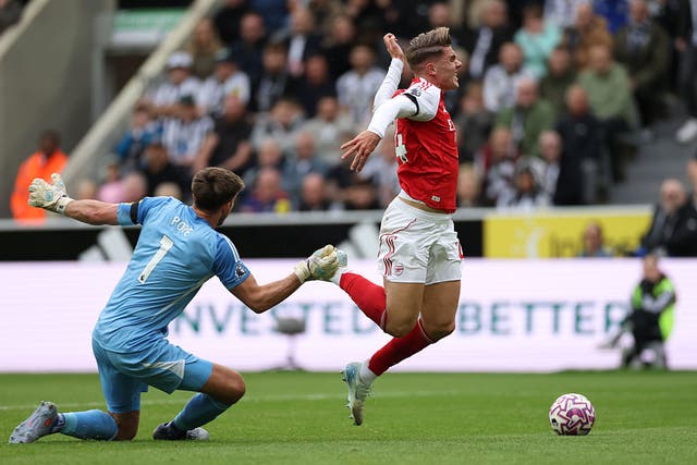 Newcastle vs Arsenal LIVE: Scores and live updates in Premier League ...