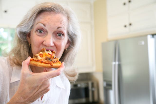 Researchers sound alarm on junk food addiction that is affecting 1 in 5 ...
