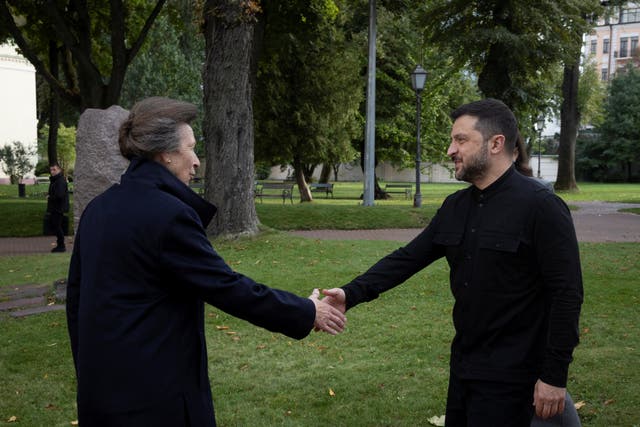 Princess Anne makes surprise visit to Kyiv and leaves teddy as tribute ...