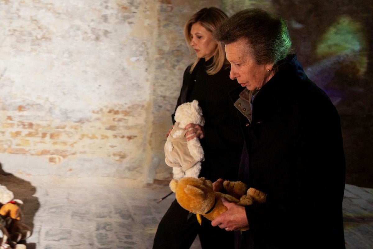 Princess Anne lays teddy bear at memorial for children killed in ...