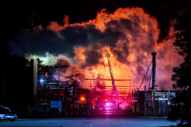 Massive explosion sparks inferno at Chevron oil refinery in Los Angeles ...