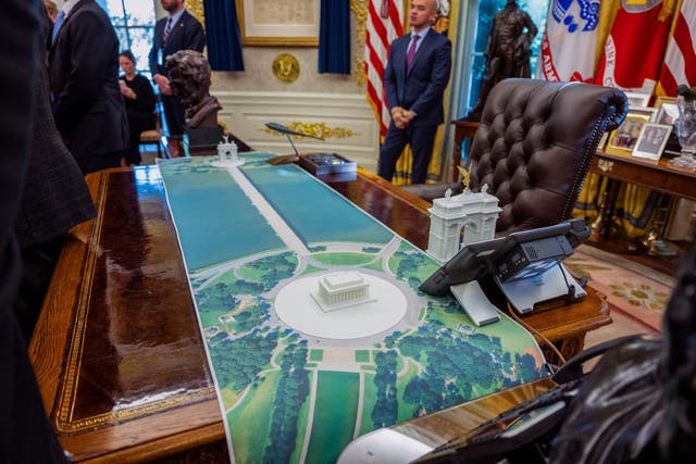 Trump’s latest potential DC makeover raises eyebrows in late-night post ...