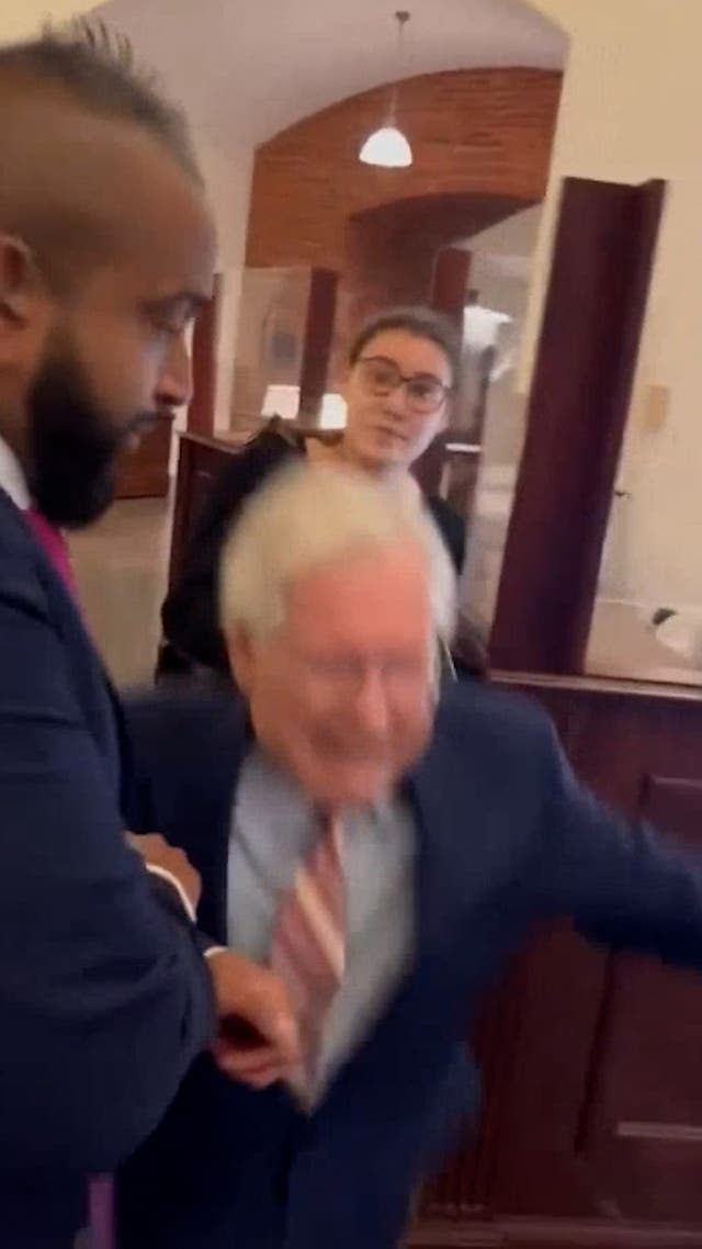 Mitch McConnell, 83, falls while walking through Capitol, sparking new ...