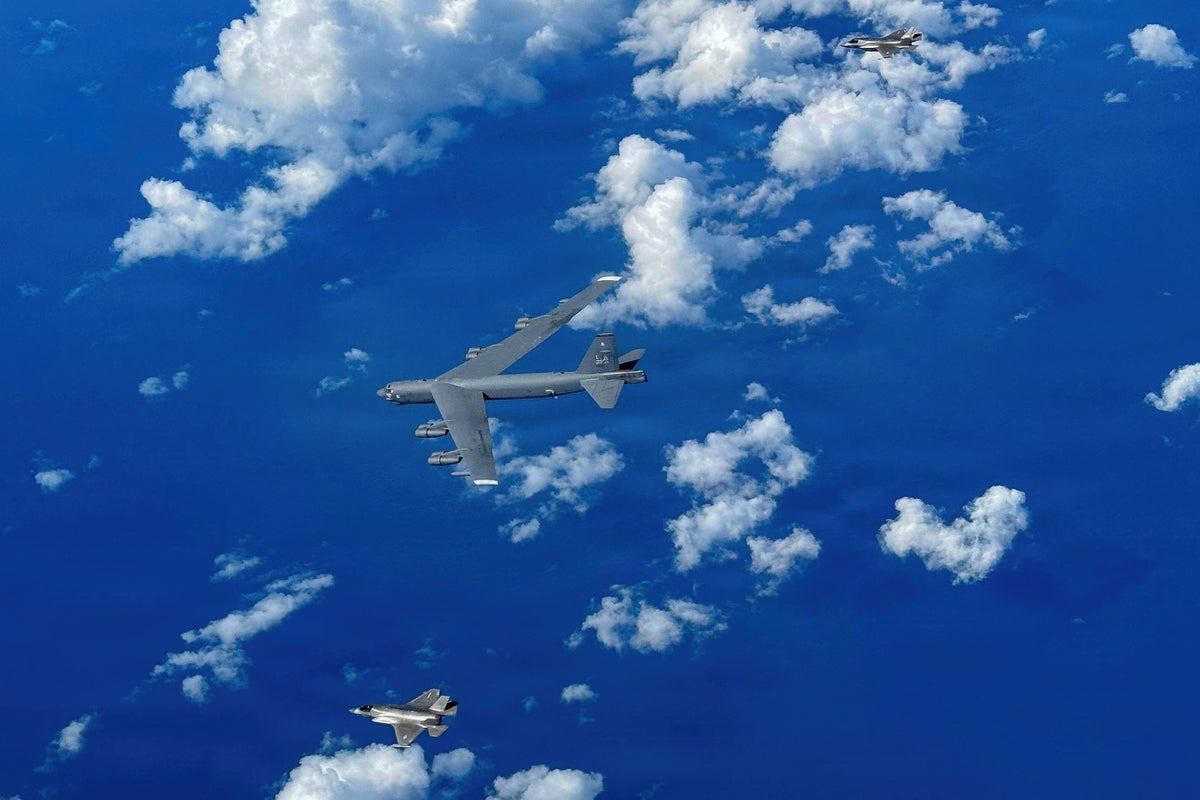 A look at the US military's unusually large force in the Caribbean Sea ...