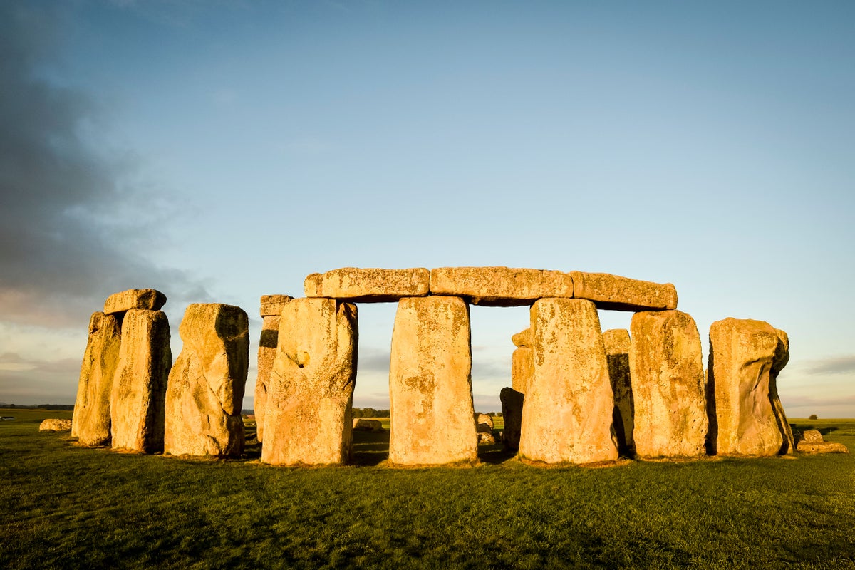 Archaeologists make groundbreaking discovery about Stonehenge | The ...