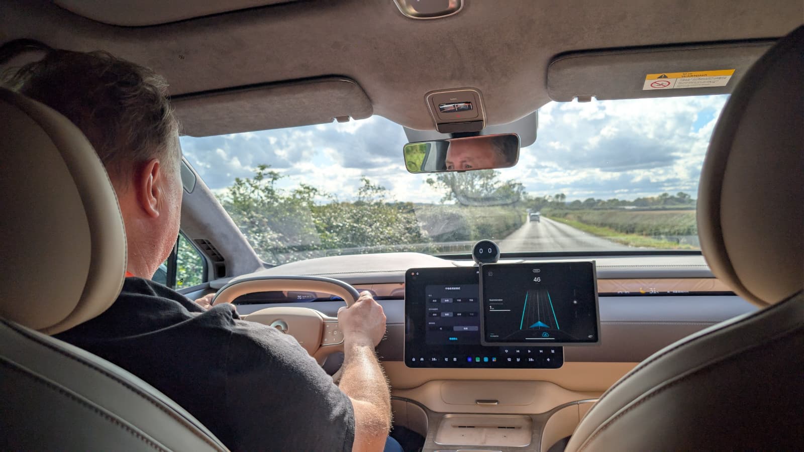 Nio ET9: The car that glides over potholes | The Independent