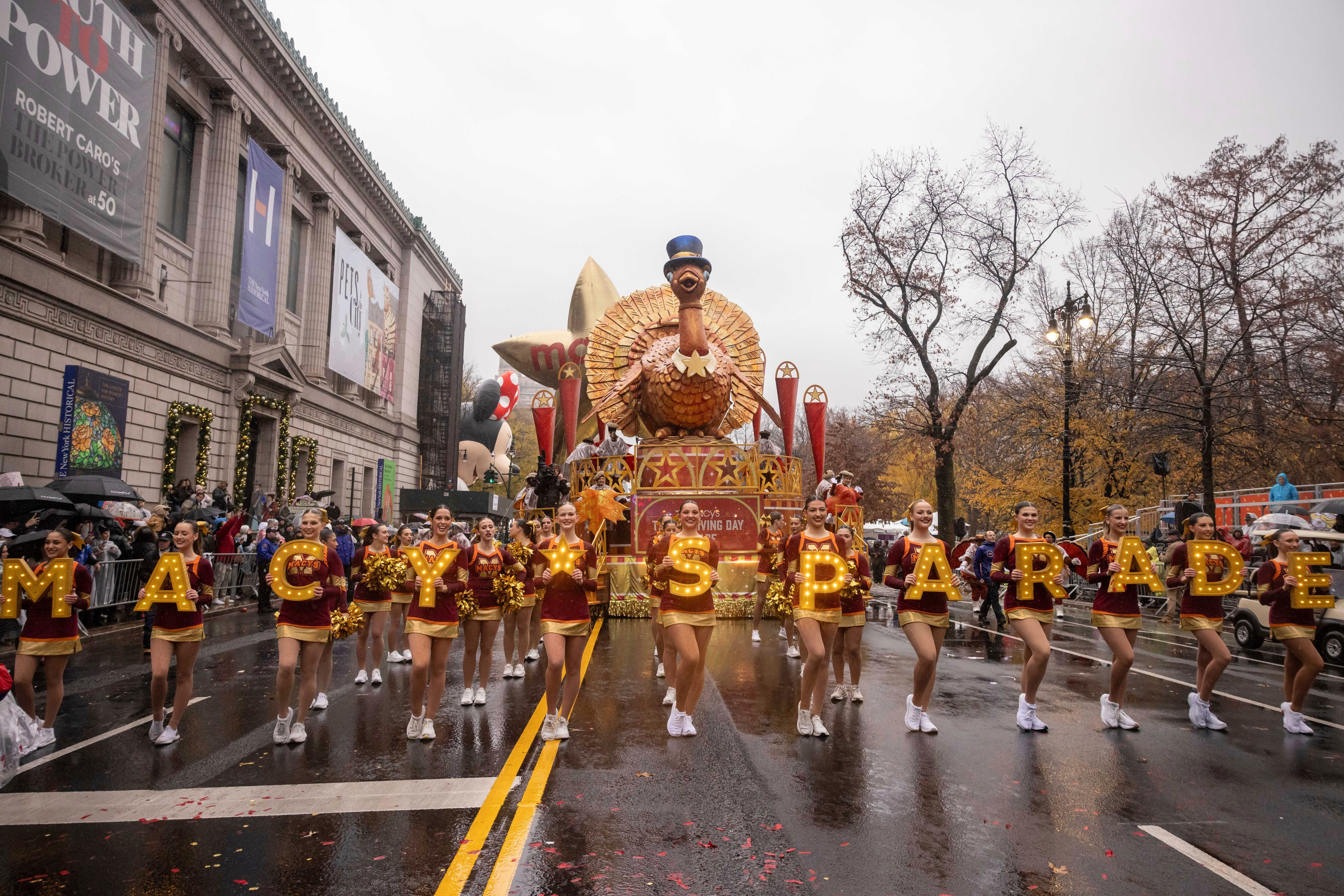 Macy’s Thanksgiving Day Parade lineup: The stars and hosts announced so ...